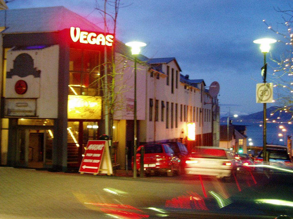 Iceland Eyes: an Original Icelandic Photojournal Since 2004: Red Lights