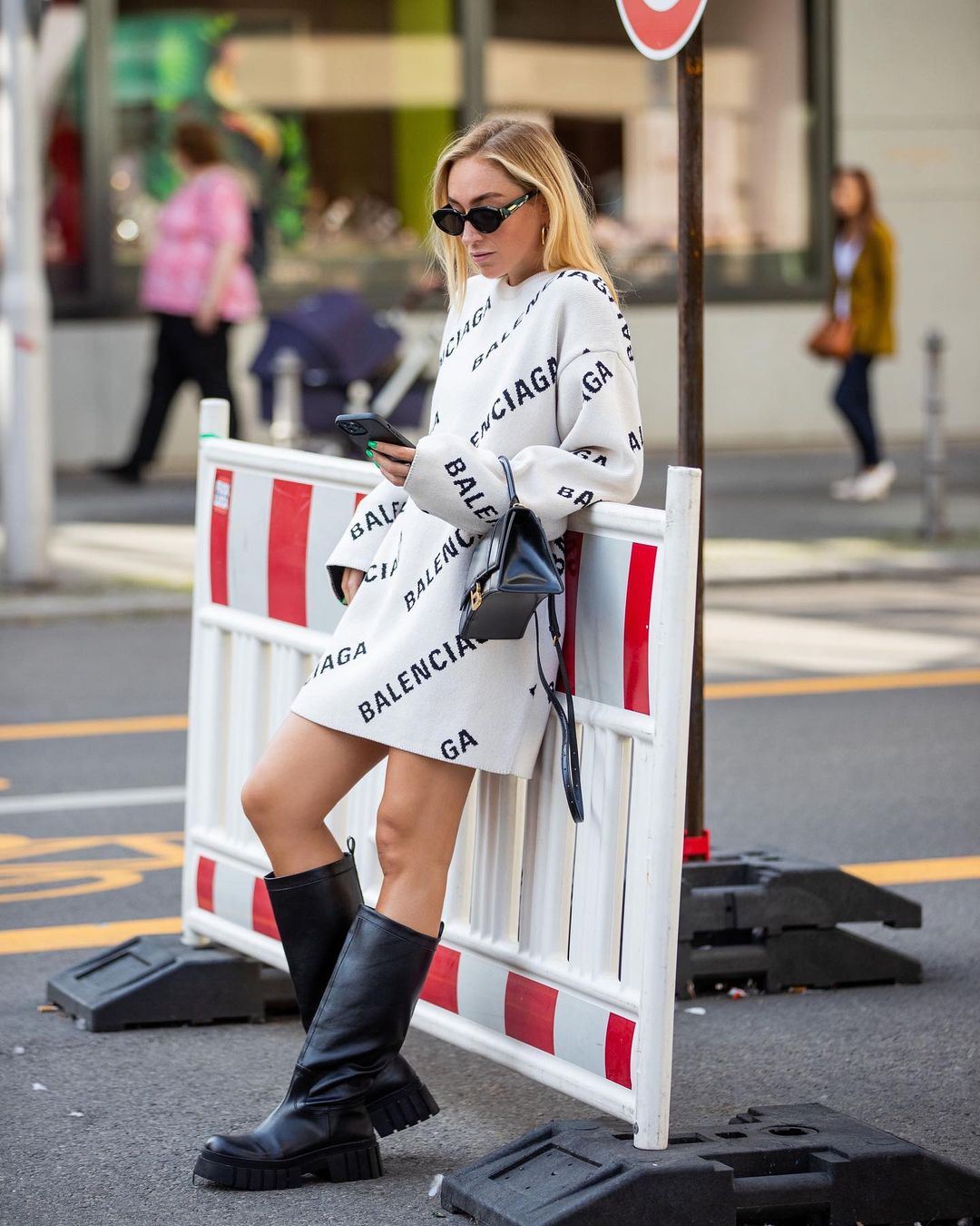 52 Spring street style outfit ideas 2021 | Melody Jacob