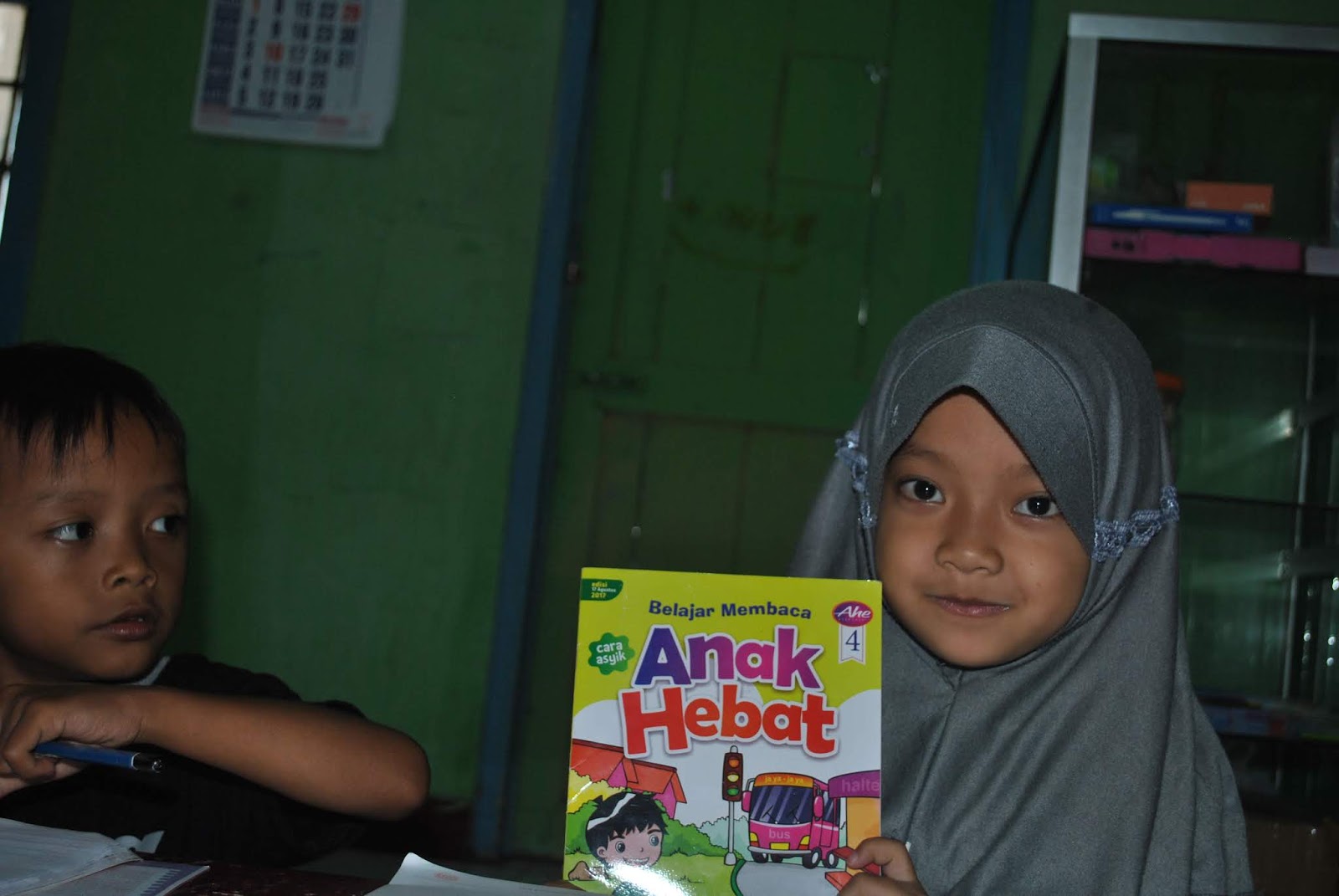 GALERI ANAK HEBAT ~ Belajar Baca Ahe Indonesia