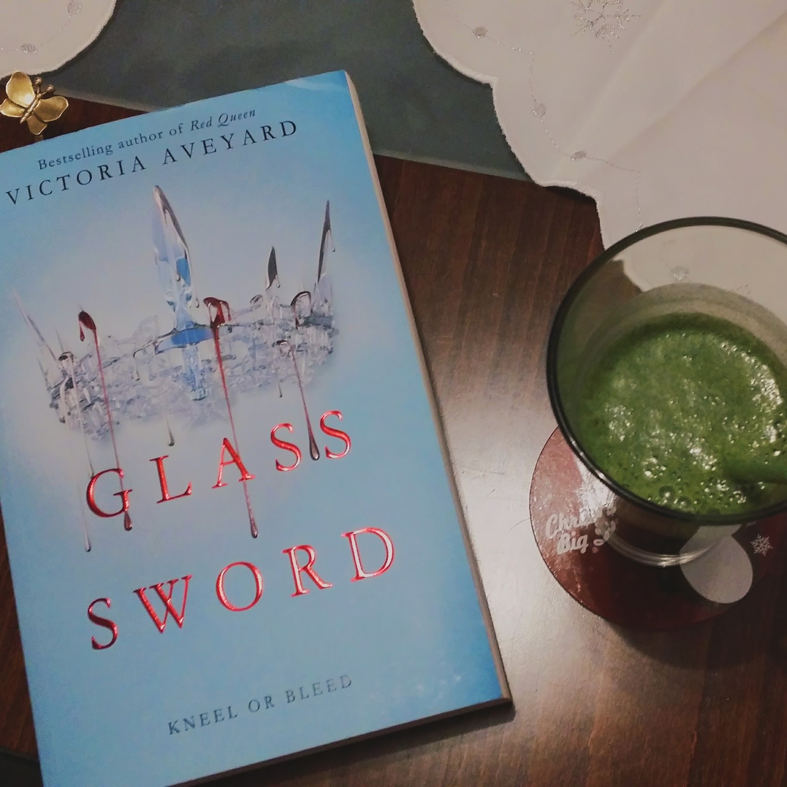 Glass Sword by Victoria Aveyard book review!