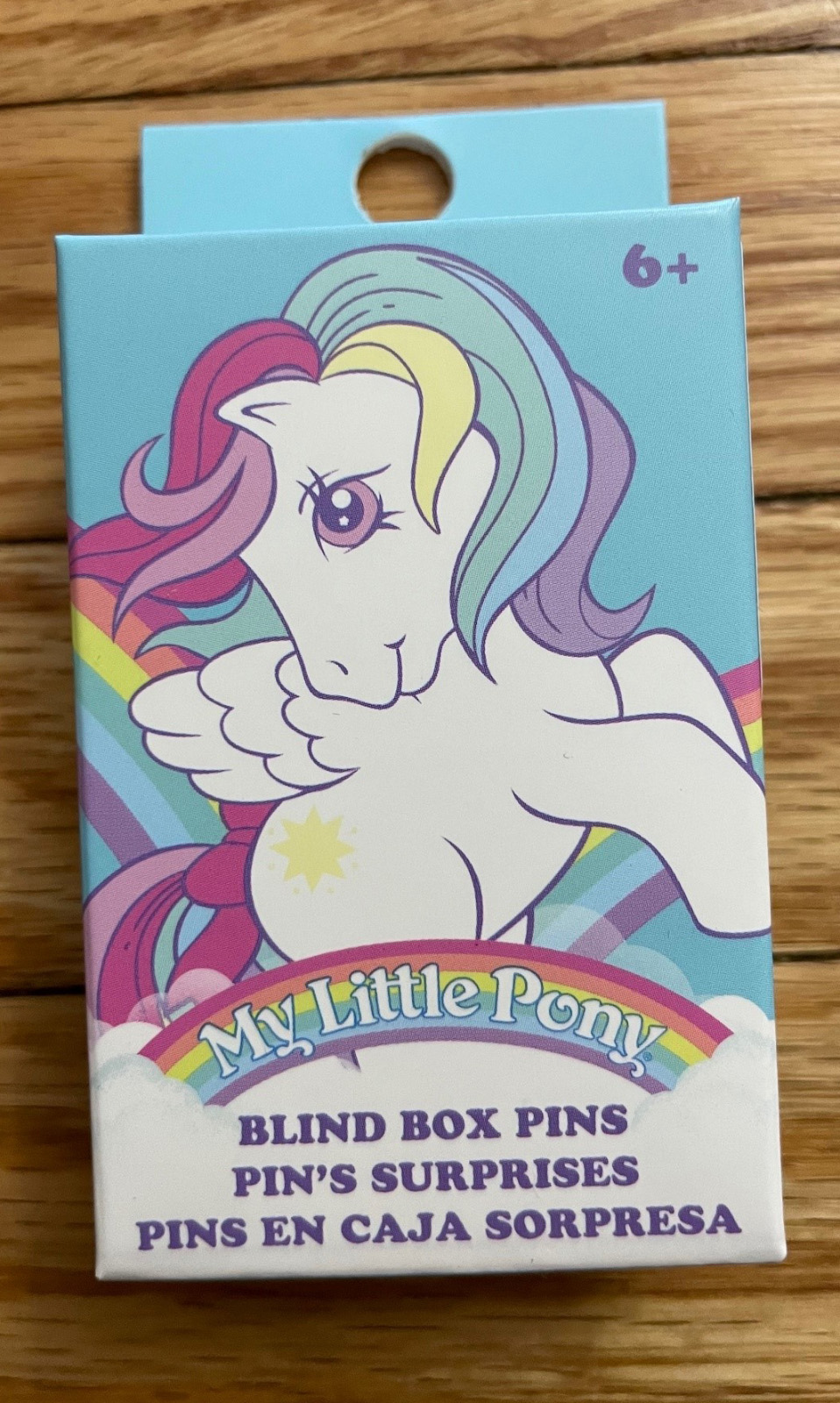 Closer Look at the Entertainment Earth Exclusive G1 Pins | MLP Merch