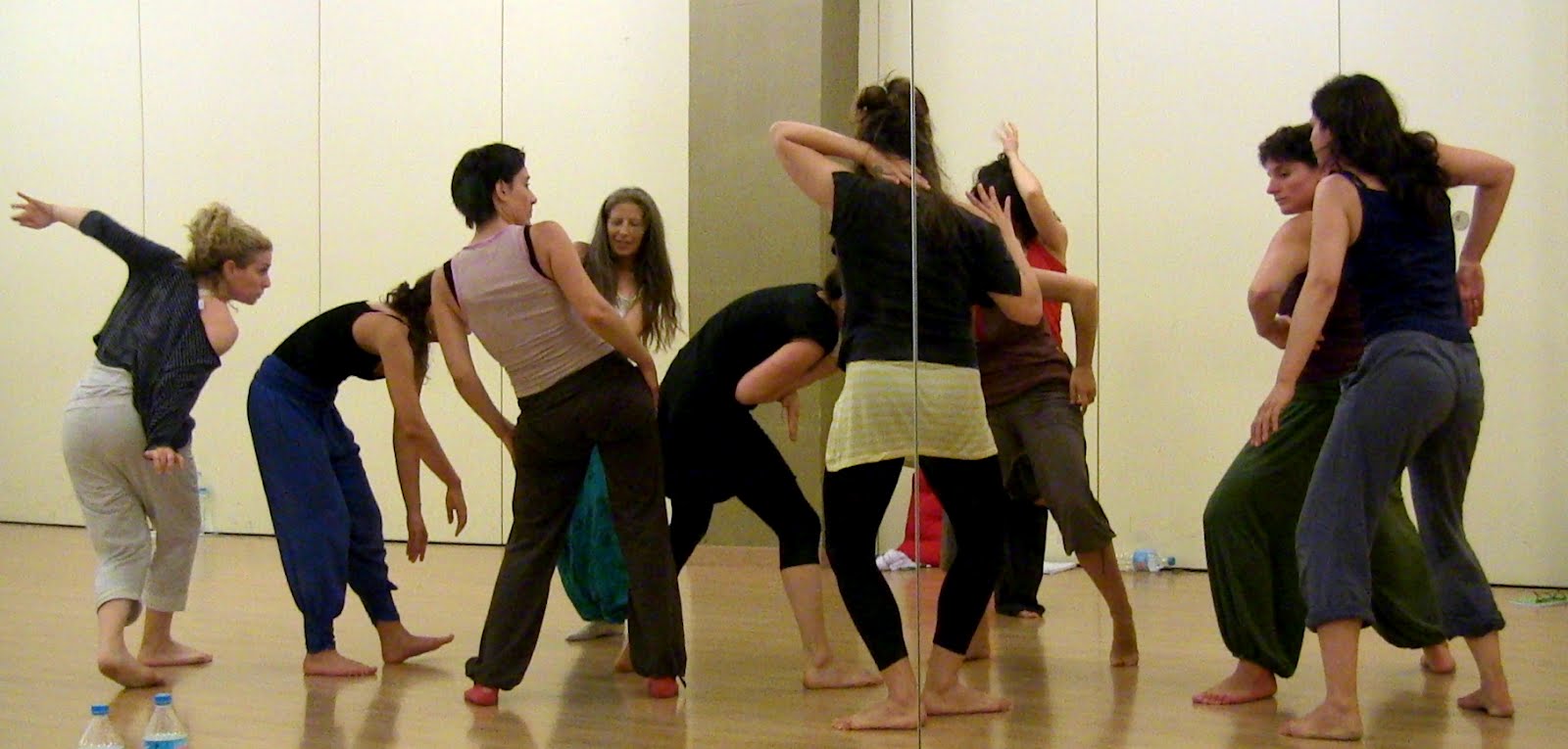 Expresión Corporal - Danza Creativa - Educación -Terapia - Teatro ...