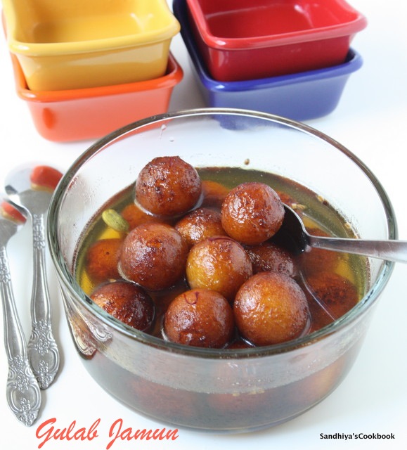 Sandhiya's Cookbook: Gulab Jamun with Milk Powder | Gulab Jamun ...