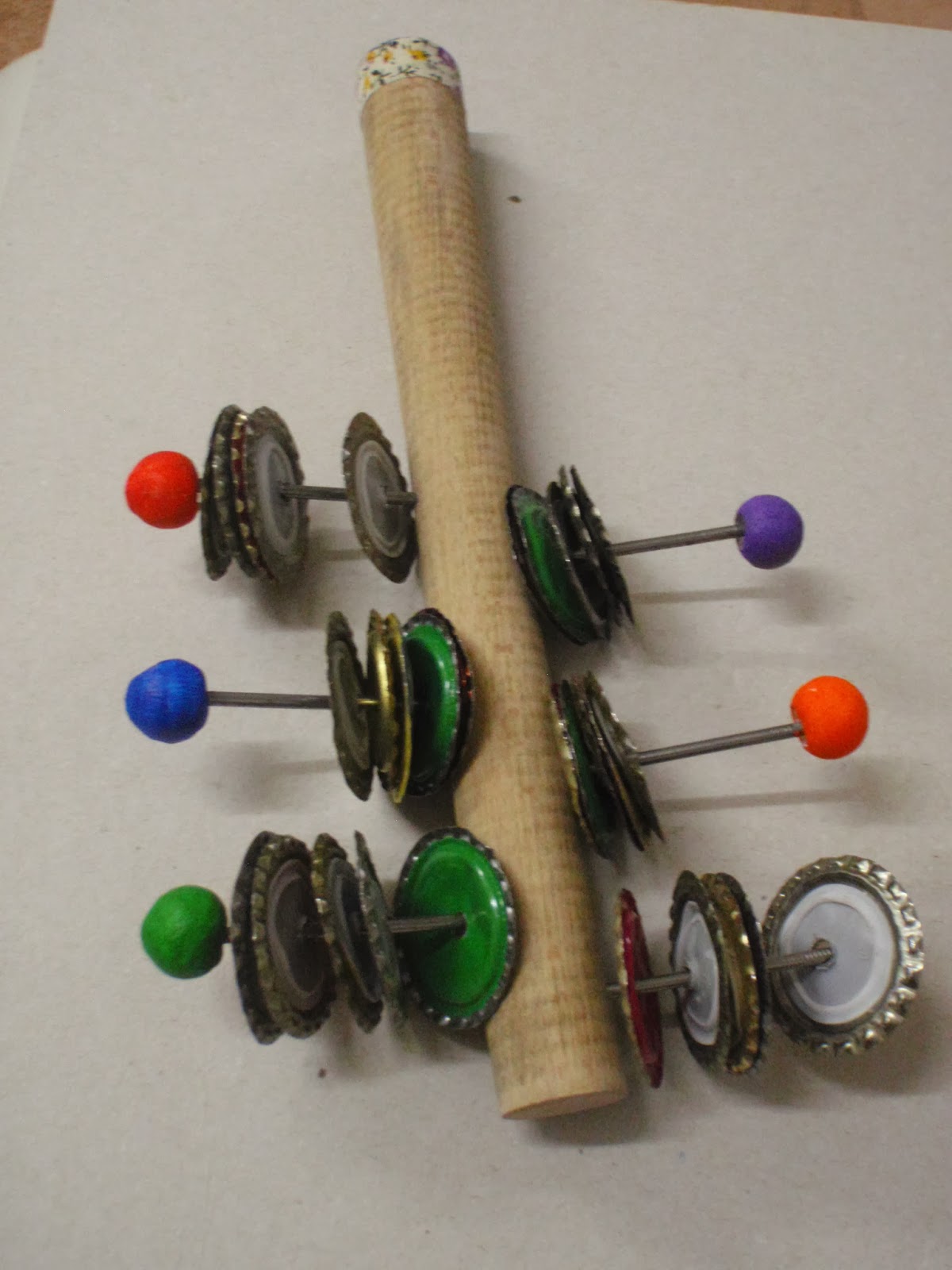 Juf Katalin: Instrumenten maken