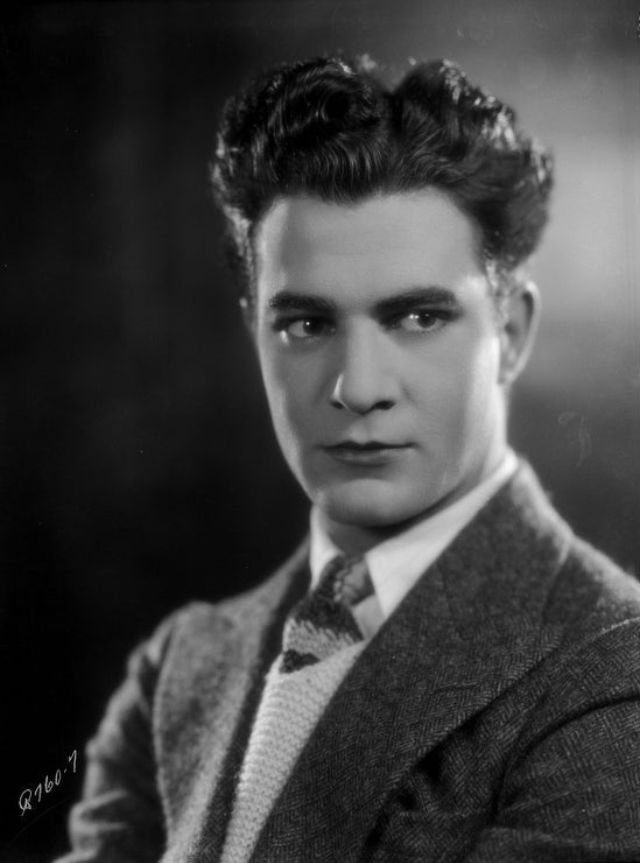 40 Portrait Photos of a Young and Handsome Mexican Actor Gilbert Roland ...