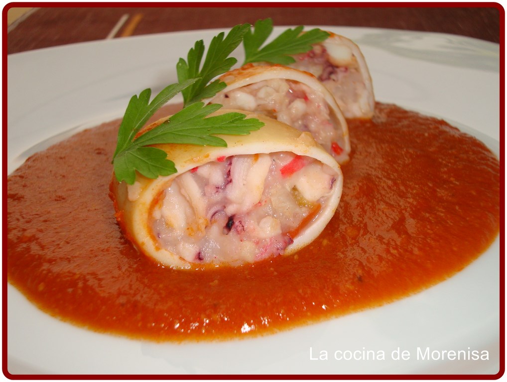 LA COCINA DE MORENISA: Calamares Rellenos en Salsa de Pimientos