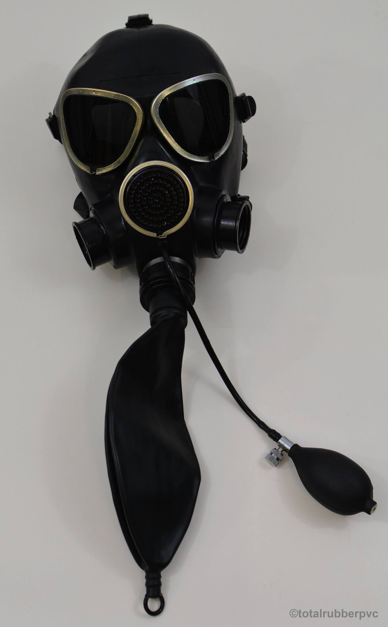 My gear : GAS MASKS & BC