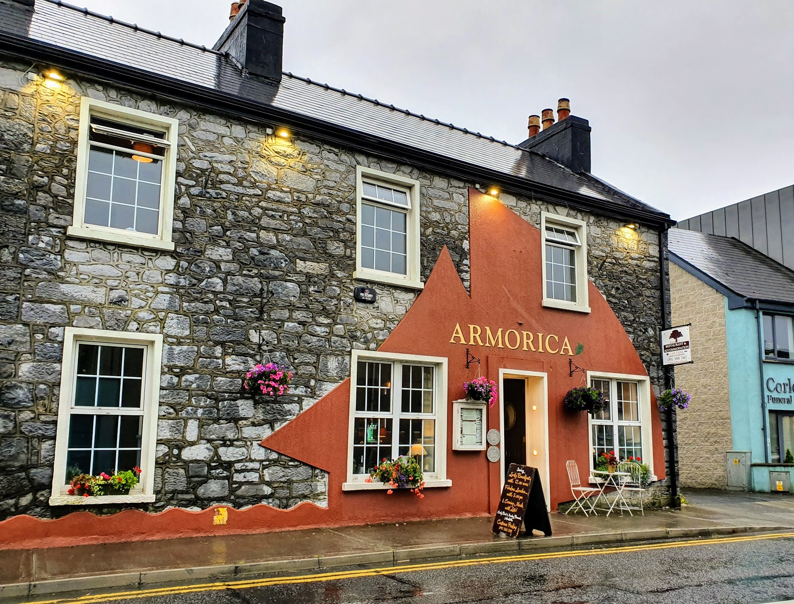 Amorica | Open in Galway