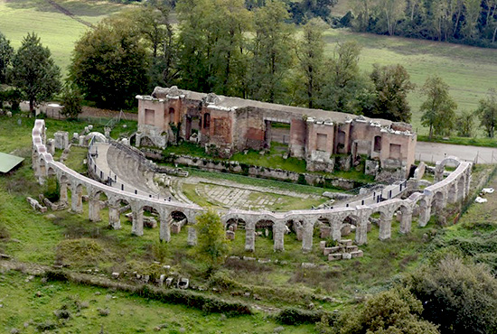 IL TEATRO DI FERENTO