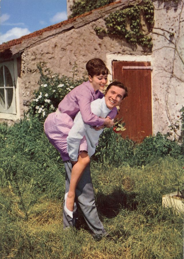 30 Romantic Photos of the ’60s Couples ~ Vintage Everyday