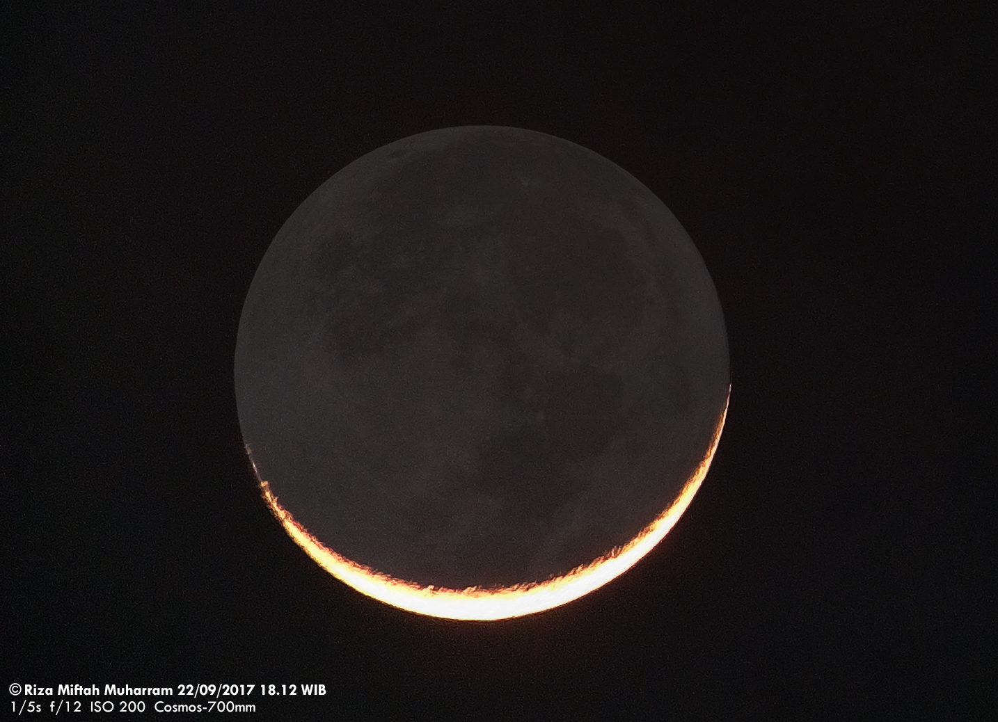 Senja Bersama Bulan dan Venus, 28 Januari 2020 - Info Astronomy