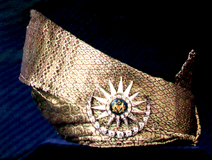 PROJEK SEJARAH TMK blog: ALAT-ALAT KEBESARAN DI RAJA