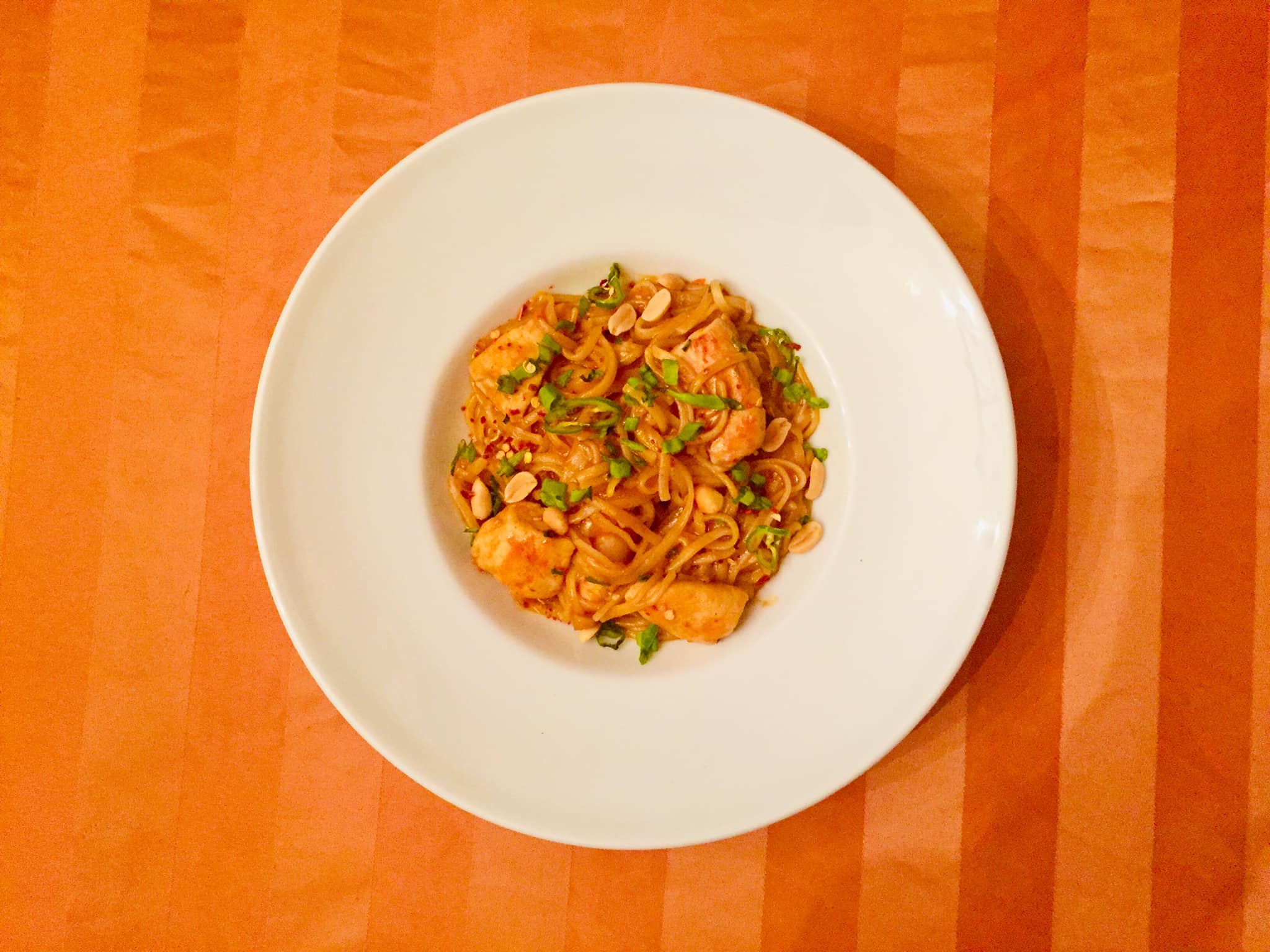 Super Nico: Pui cu curry si paste chinezesti