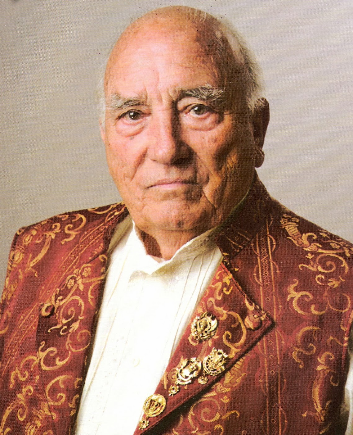 HISTORIA DE LA FALLA CENTRE DE MANISES, ELS PRIMERS 40 ANYS. BIOGRAFÍA ...