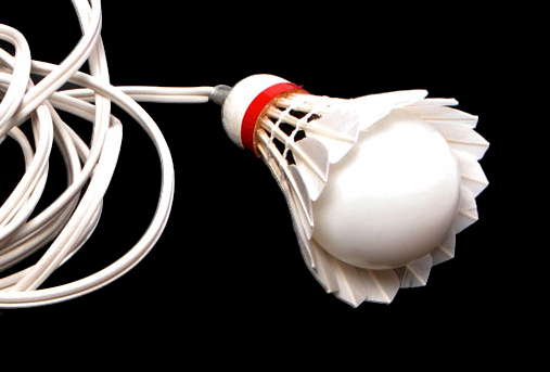 Upcycle Us: Upcycling....shuttlecock into a lamp!