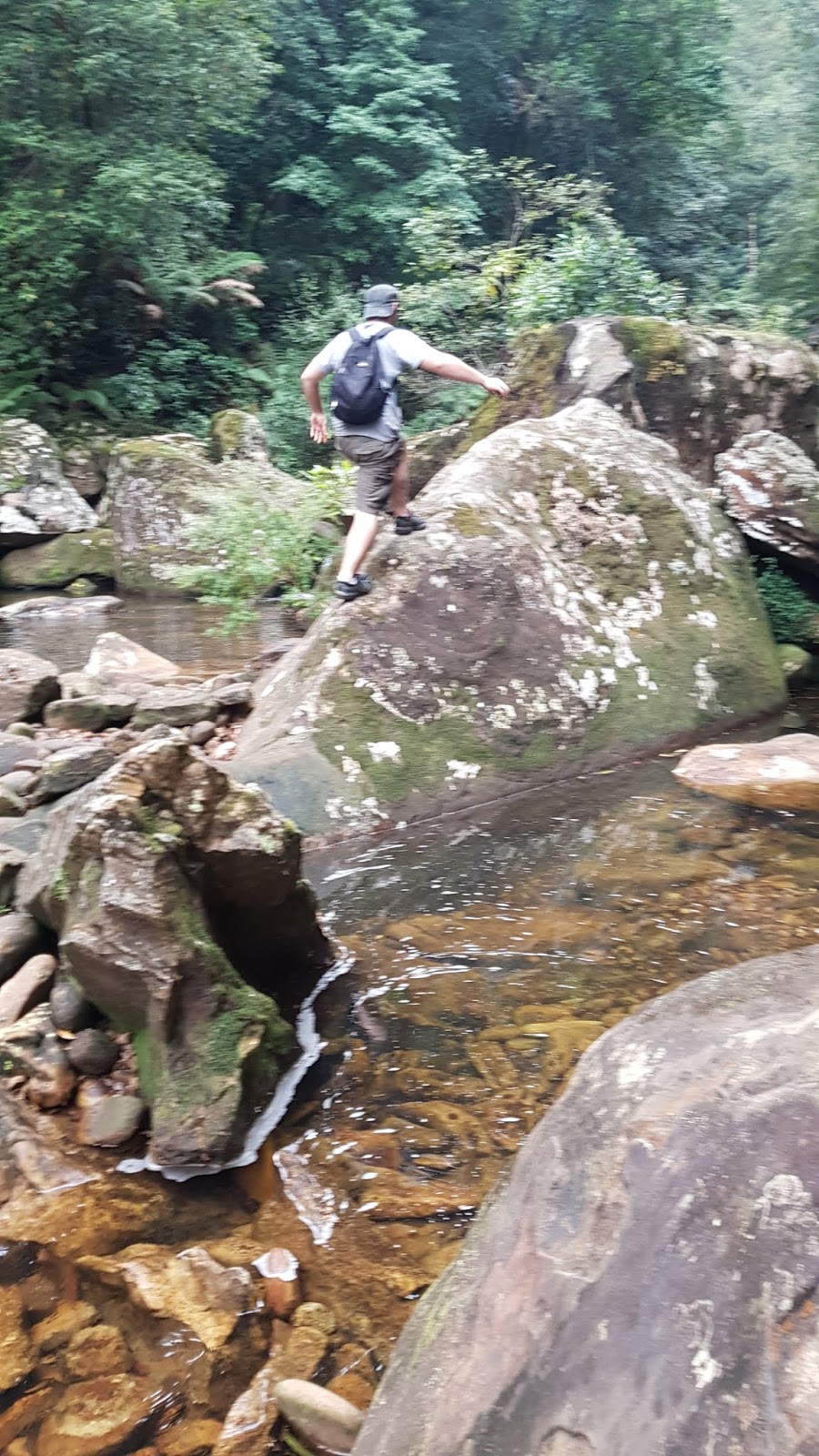 Steventure: Gerringong Falls - Reaching the Bottom