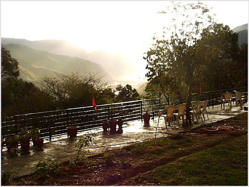 Kunsi Ashram Photo Album | Purusha at Maharishi Ashram - Kunsi ...