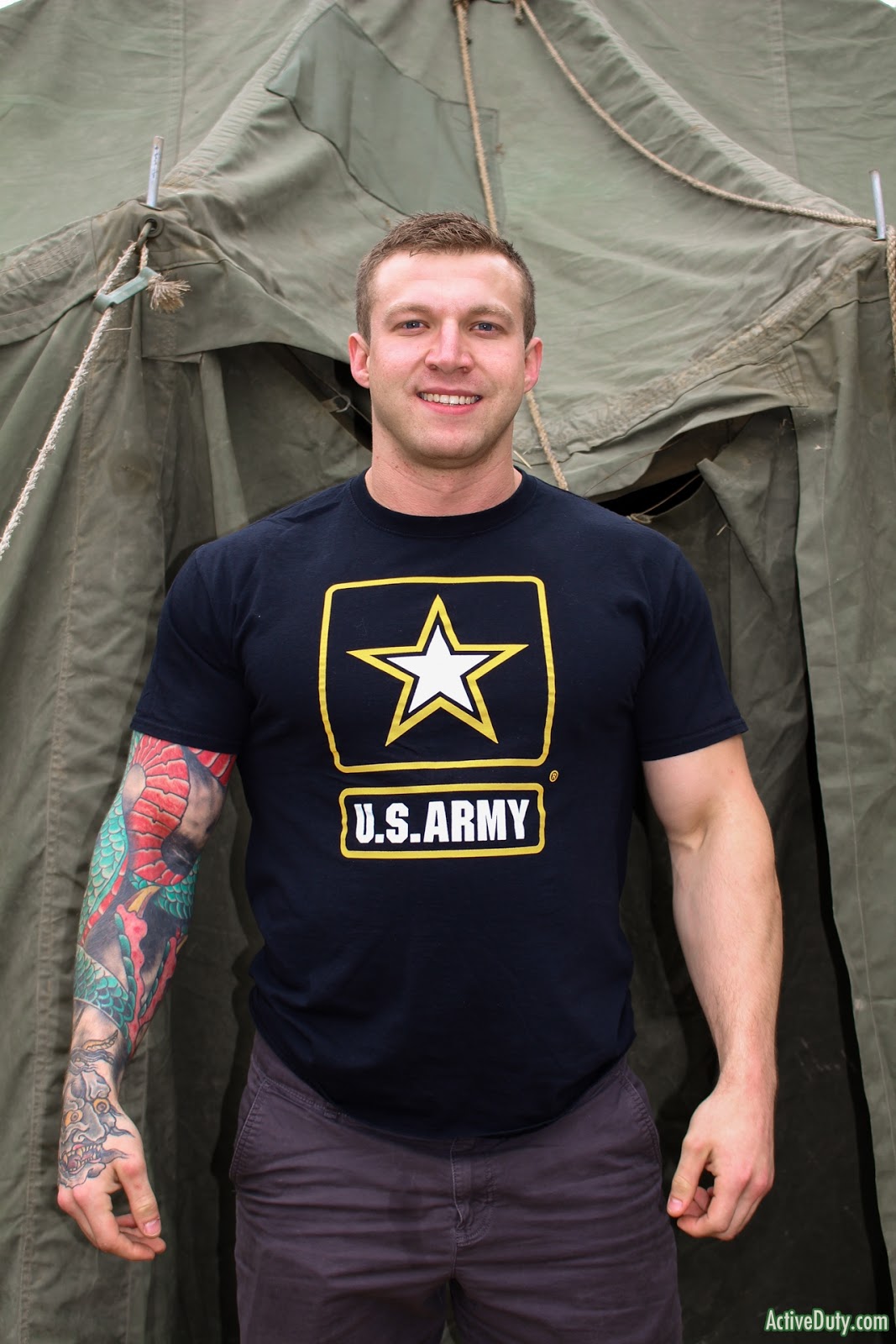 bigmusclejocks: Mike Johnson