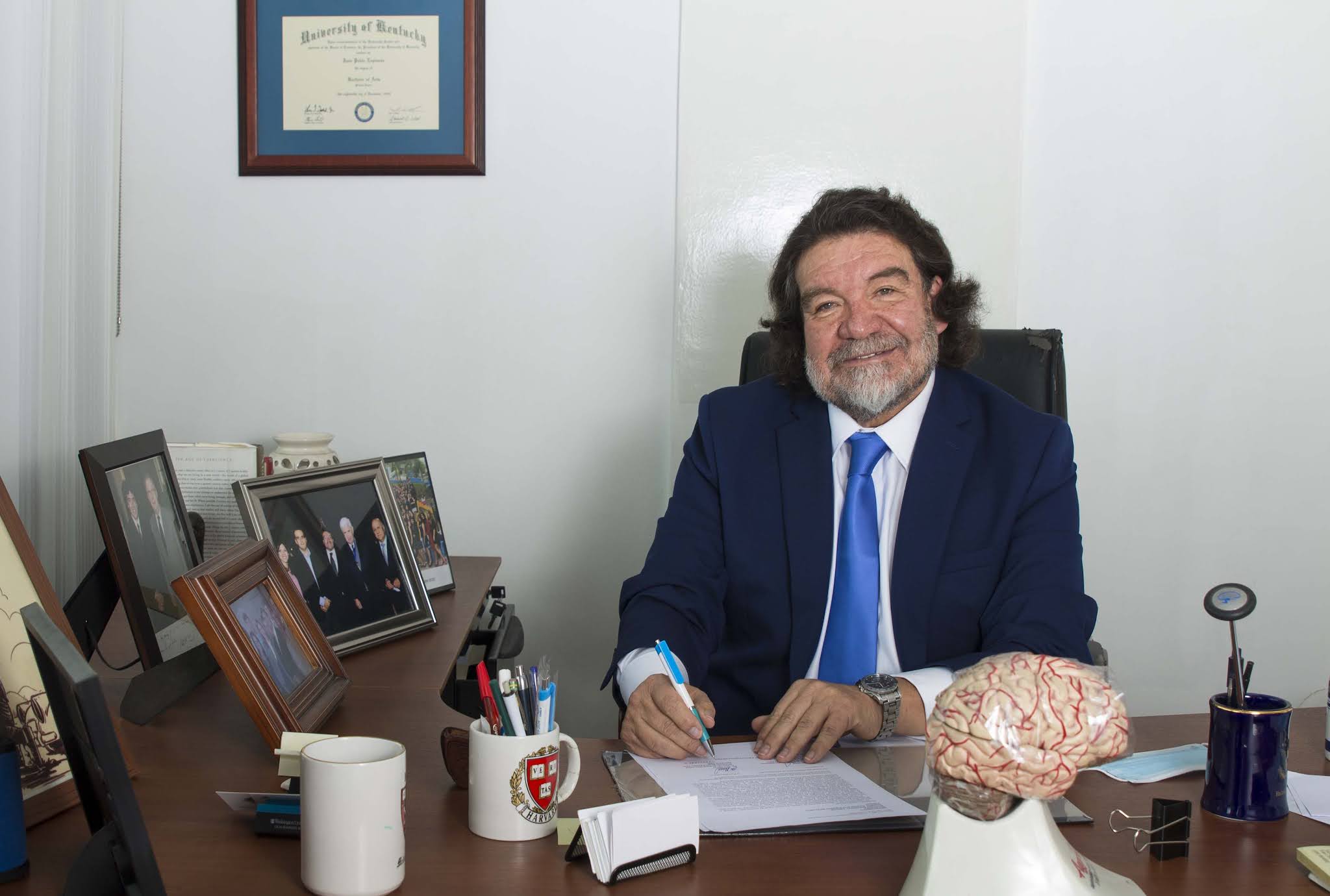 Sobre Nosotros ~ Adelante Universidad Central del Ecuador