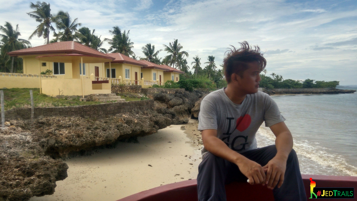 Tabuelan: Hawaiian Beach resort - Jed Trails