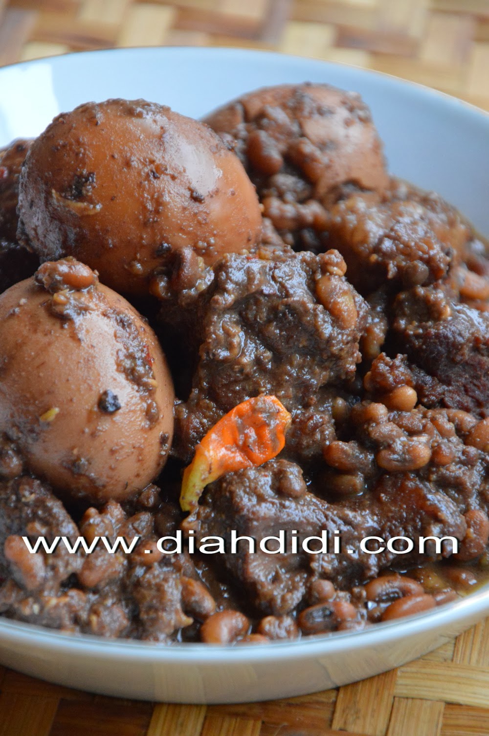 Diah Didi's Kitchen: Kluwak..Salah Satu Bumbu Dapur Favoritku..^^