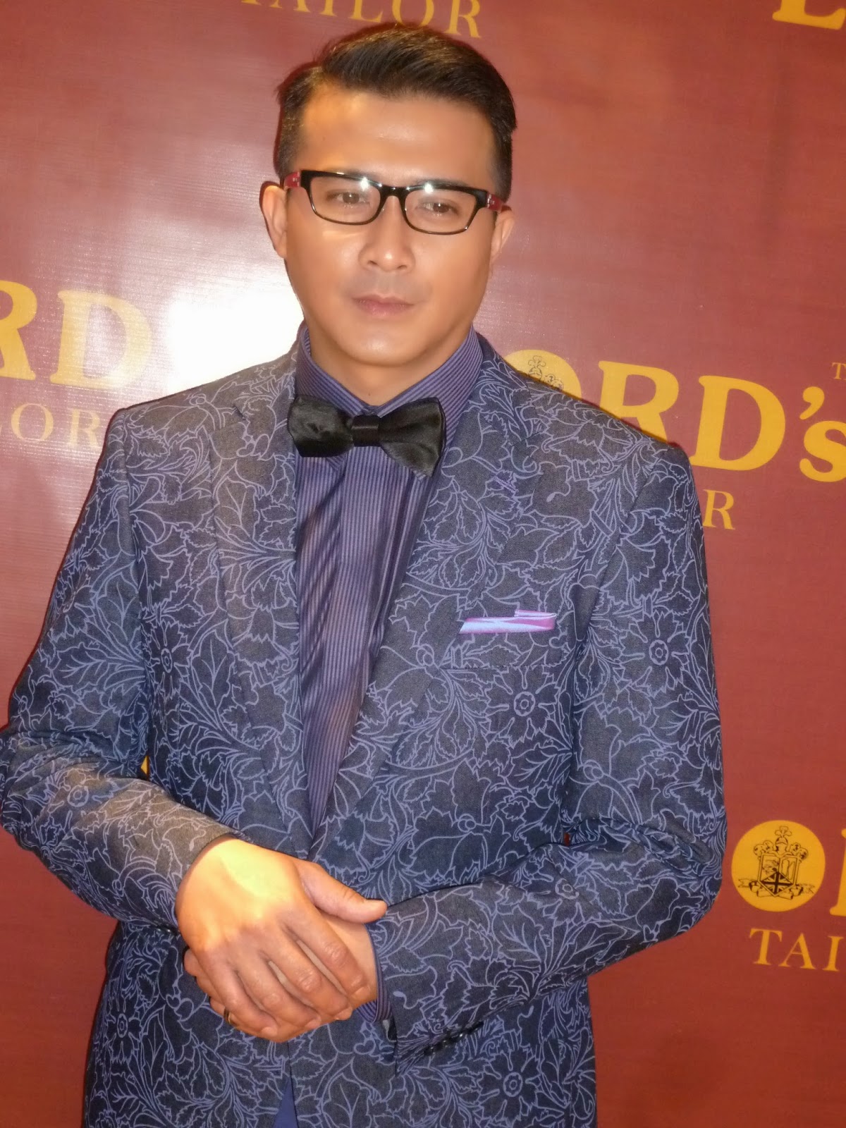 Kee Hua Chee Live!: SUPERSTAR ACTOR AARON AZIZ WILL WEAR A BESPOKE SUIT ...