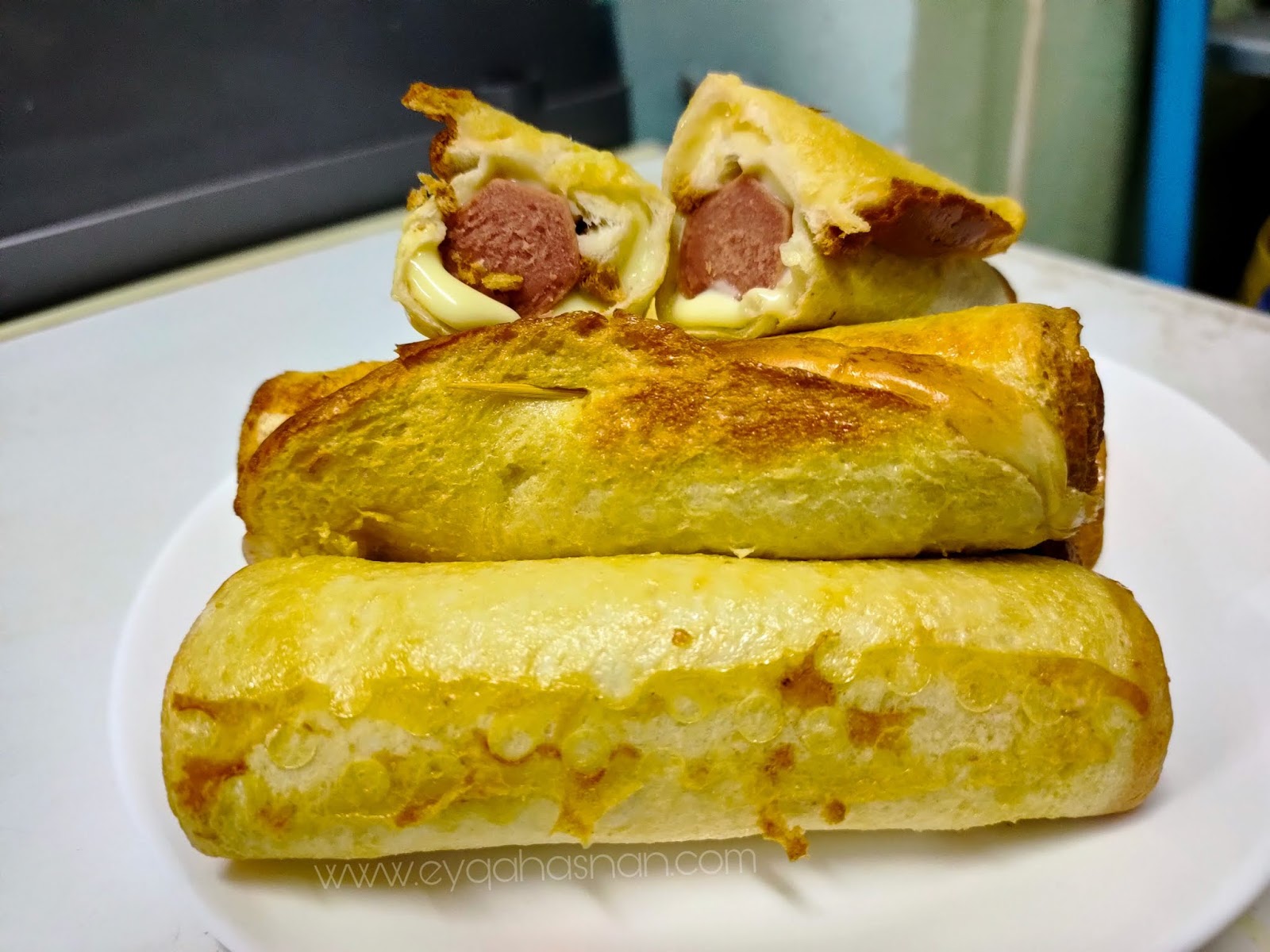 Resepi Roti Sosej Gulung Cheese Leleh Air Fryer