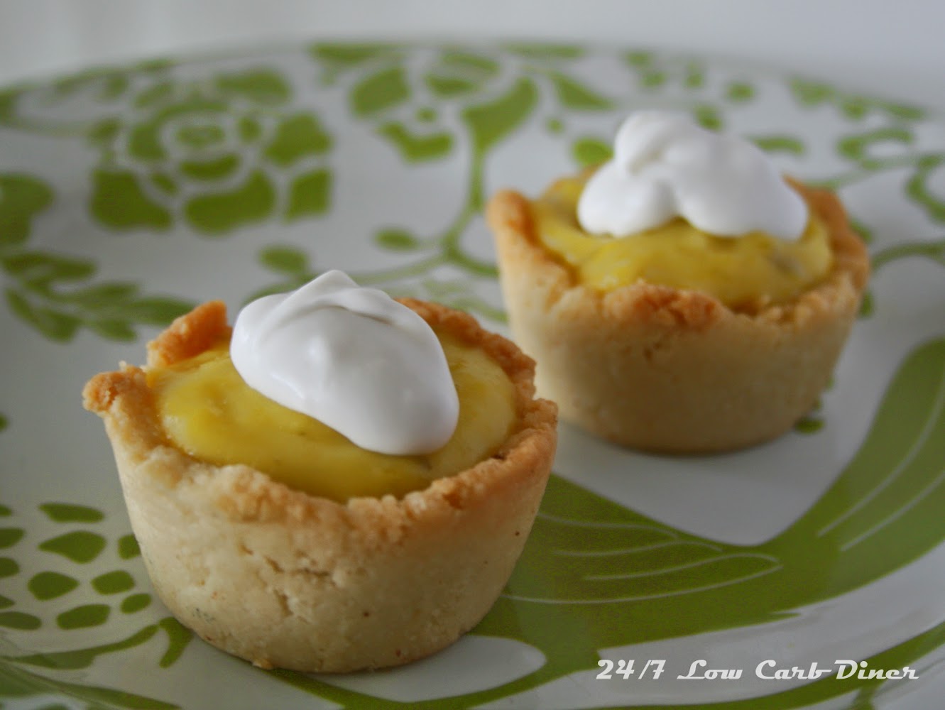 24/7 Low Carb Diner: Lime Curd Mini Pies