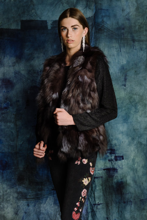 ELITE MODEL MANAGEMENT TORONTO : Callia for Mendocino Fall 2016