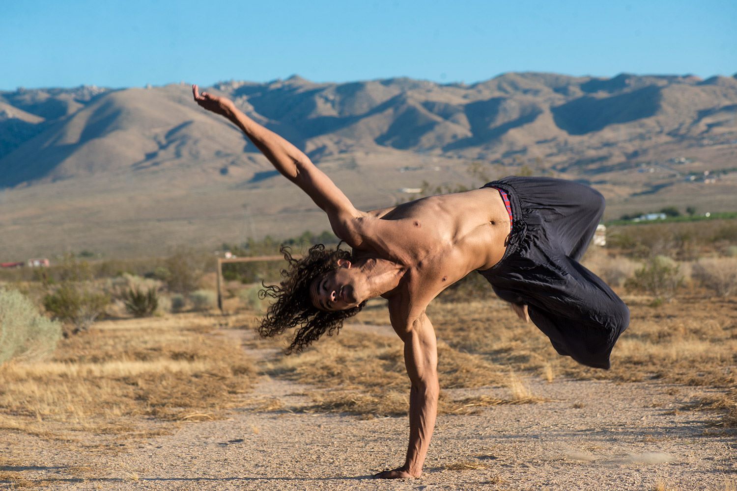 The Portrait Series: Cameron Andre Byerly por Walter Tabayoyong