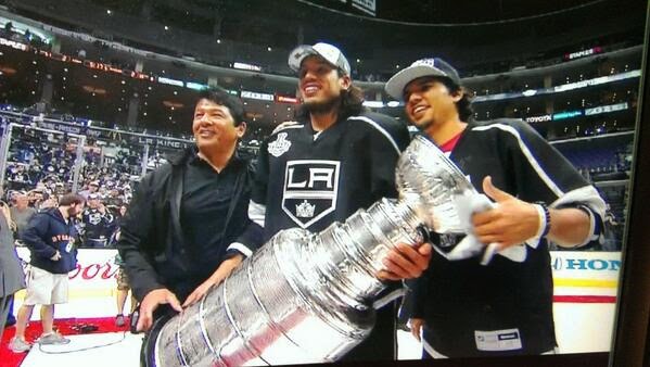 Jordan and Ted Nolan pose with the Stanley Cup : r/hockey