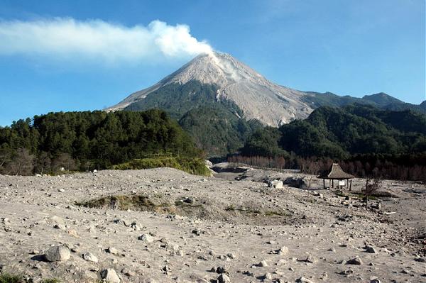 Kali Adem Gunun Merapi | Paket Wisata Jogja