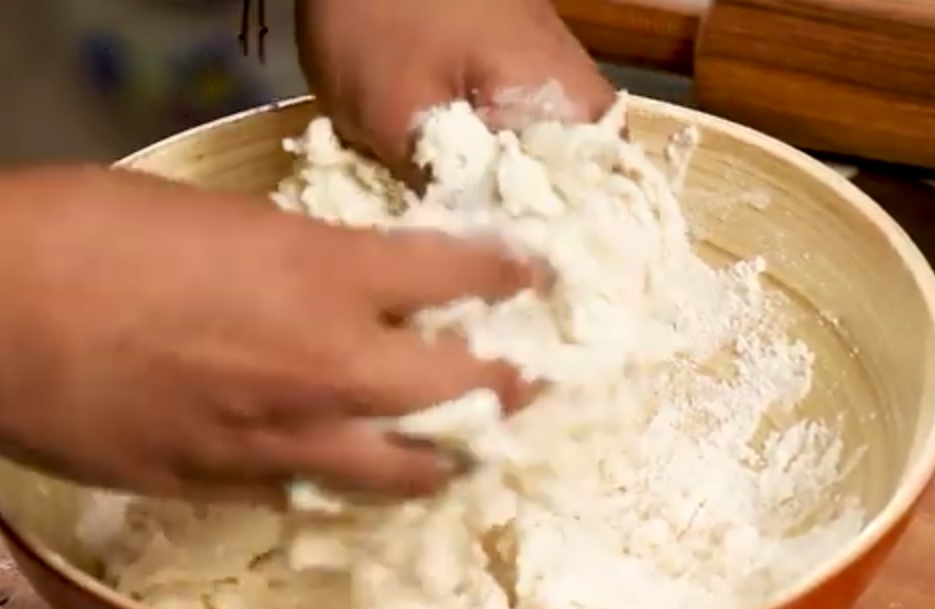 How to make Rumali Roti at Home | Homemade Rumali Roti Recipe ...