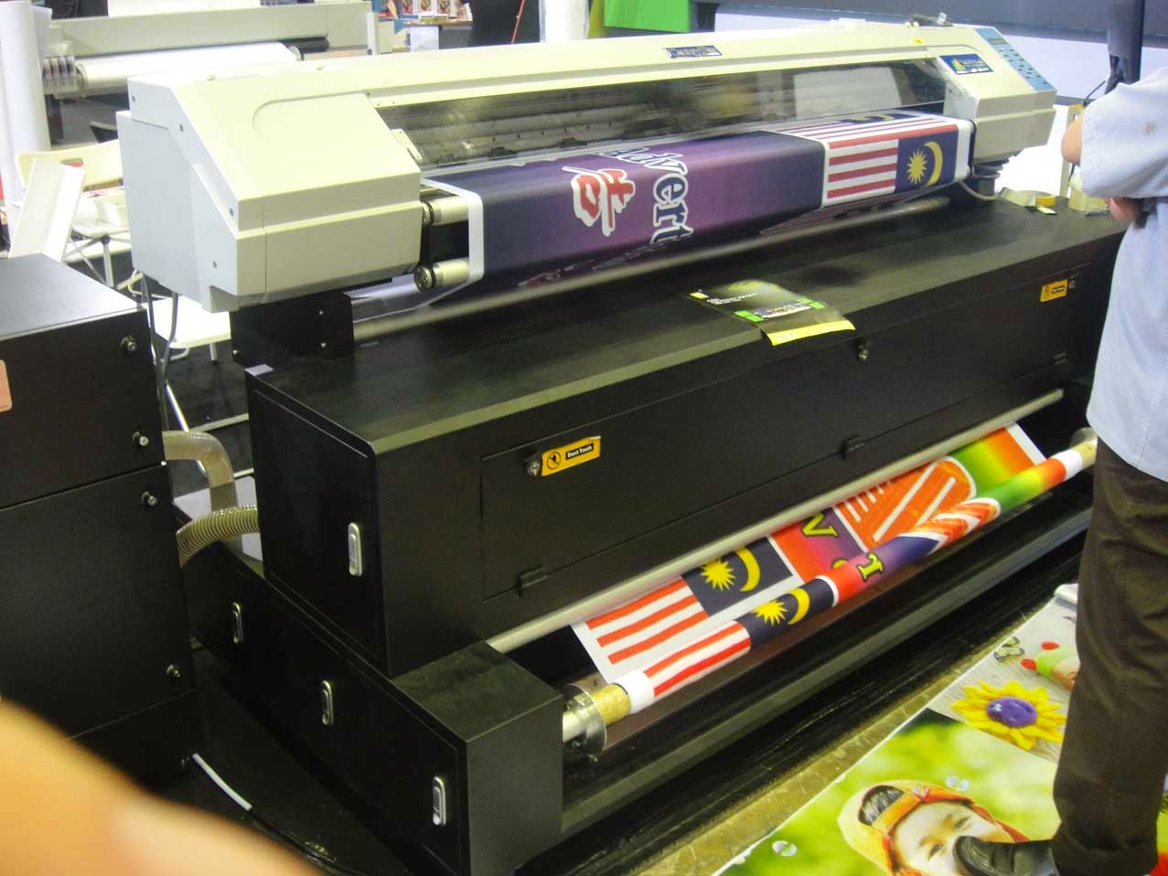 DISTRIBUTOR MESIN DIGITAL PRINTING