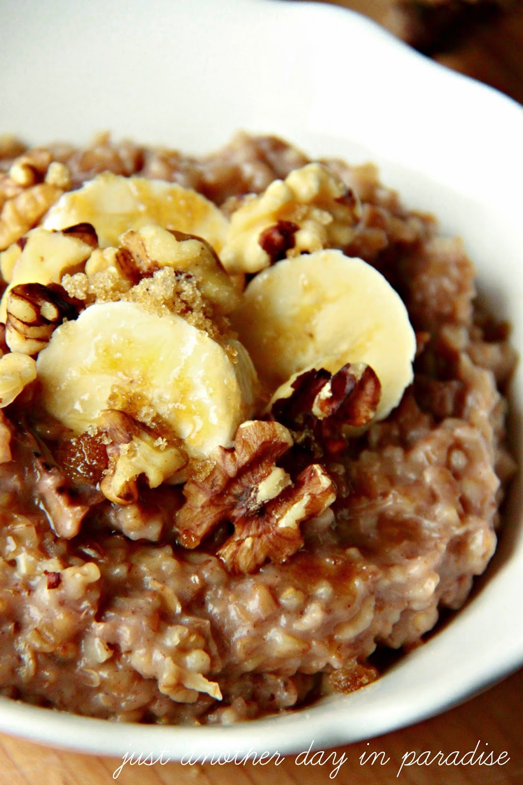 Larissa Another Day: Slow Cooker Banana Walnut Oatmeal