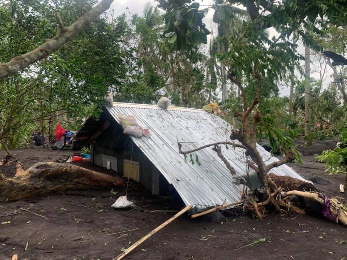 300 homes buried under huge rocks, lahar flow from Mayon