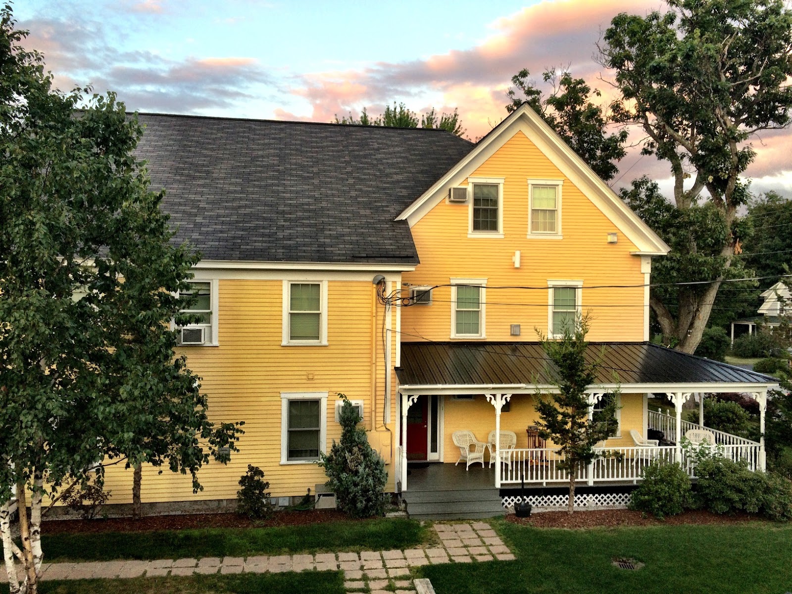 Evan and Lauren's Cool Blog: 7/16/17: Kearsarge Inn Beautiful Inn Great ...