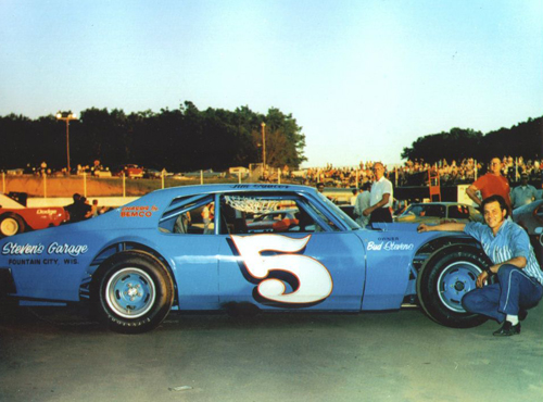 Midwest Racing Archives: 1974 - Jim Sauter wins La Crosse opener