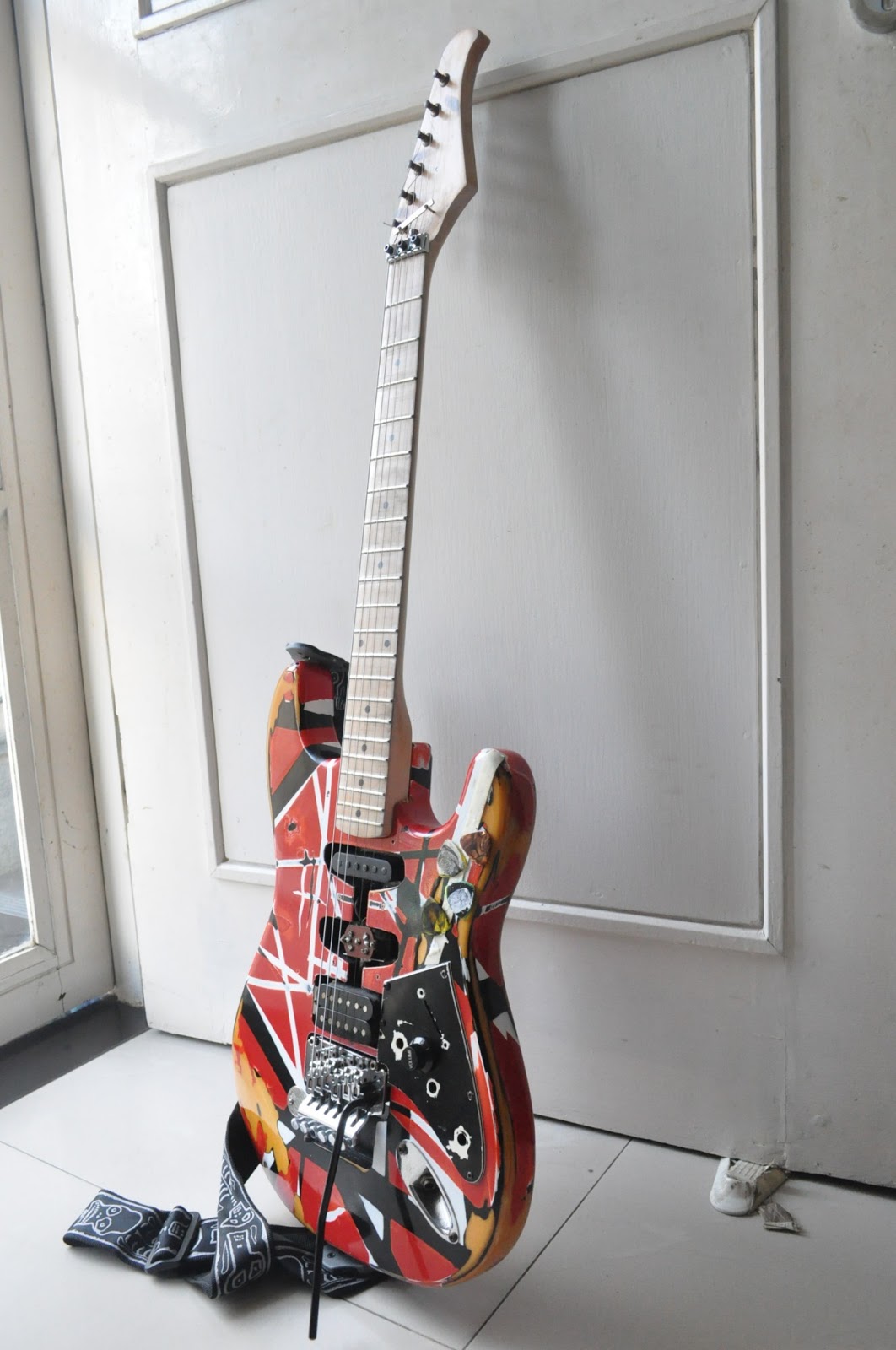 A.N.T: E.V.H Frankenstrat Replica
