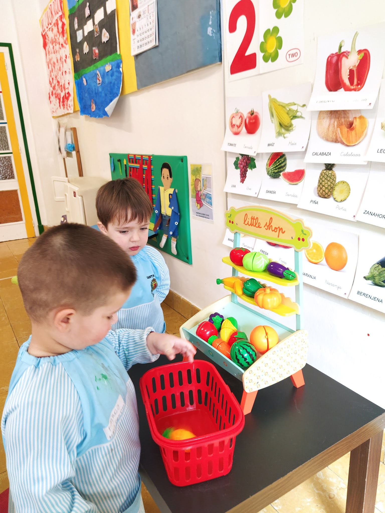 PEQUE RINCÓN: ¡NOS VAMOS DE COMPRAS!