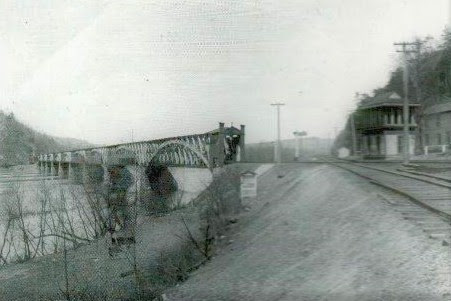 Valley Girl Views: The Railroad At Catawissa