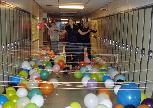 Funny pranks & Practical jokes: Funny Pranks In The School - Awesome ...