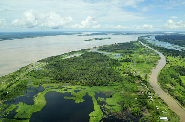 The Insider's Guide to Amazon River Atourister-Trave guide by experts ...
