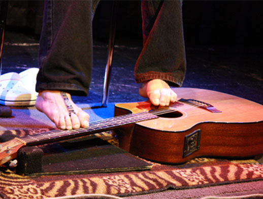 No arms... No problem... Play Guitar with Your Feet... | Creative ...
