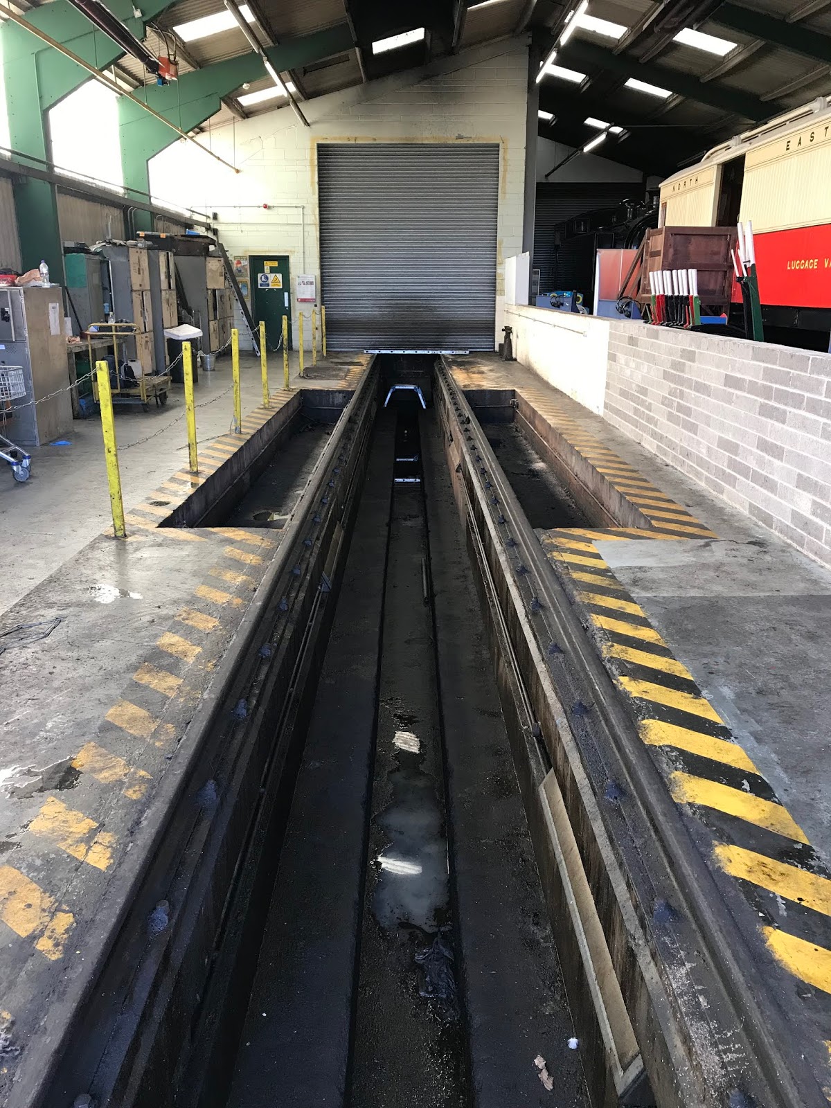 North Tyneside Steam Railway: Pit cleaning