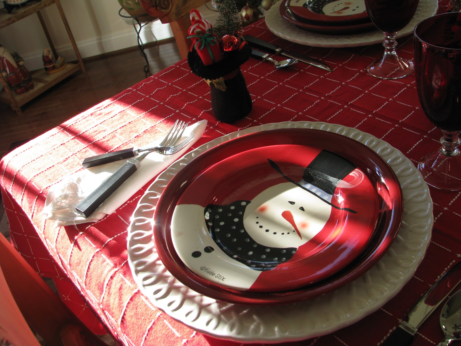 Designs by Pinky: ~~~Frosty's at the Table!!!~~~