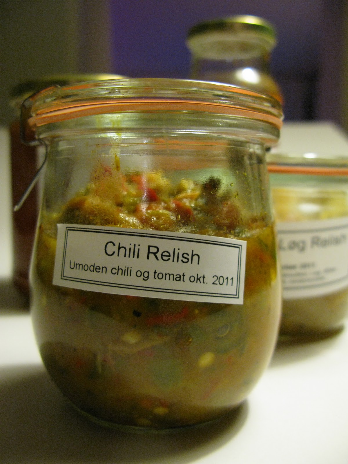 Grøntsagspigen: Chili Relish af Grønne Chili og Tomater.