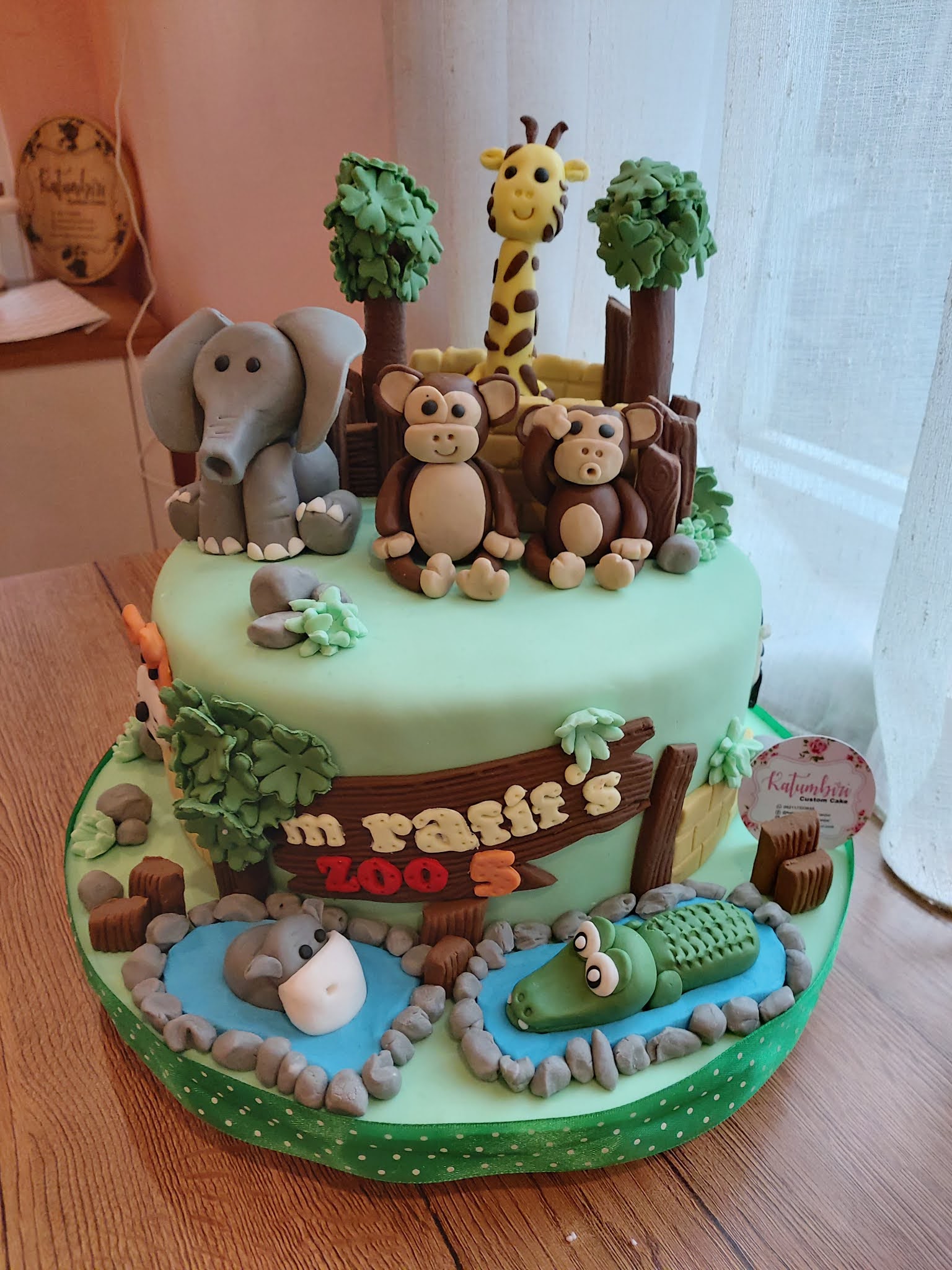 Katumbiri 040 (Animal Themed Cake) - Katumbiri Custom Cake Cianjur