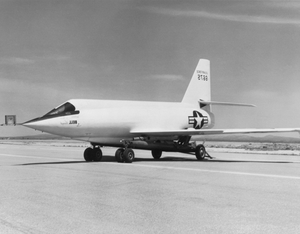 Men's Corner: Top 10 fastest fighter jets in the world