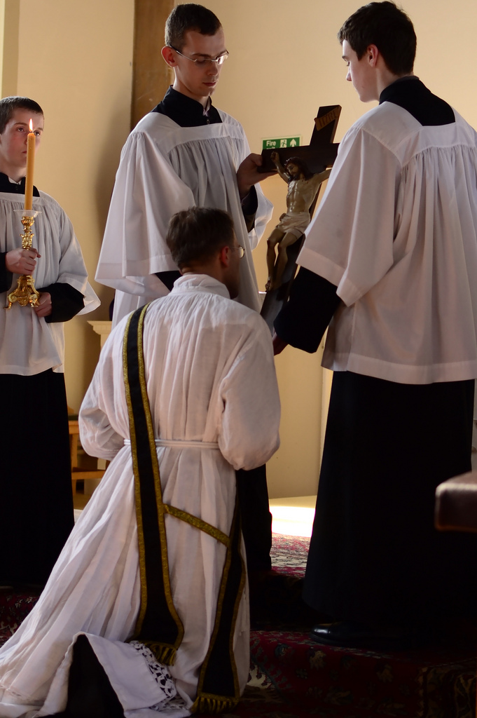 New Liturgical Movement: The Triduum So Far: Varia